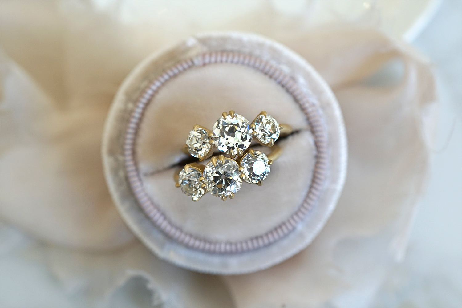 Claudette Three Stone – Sofia Kaman