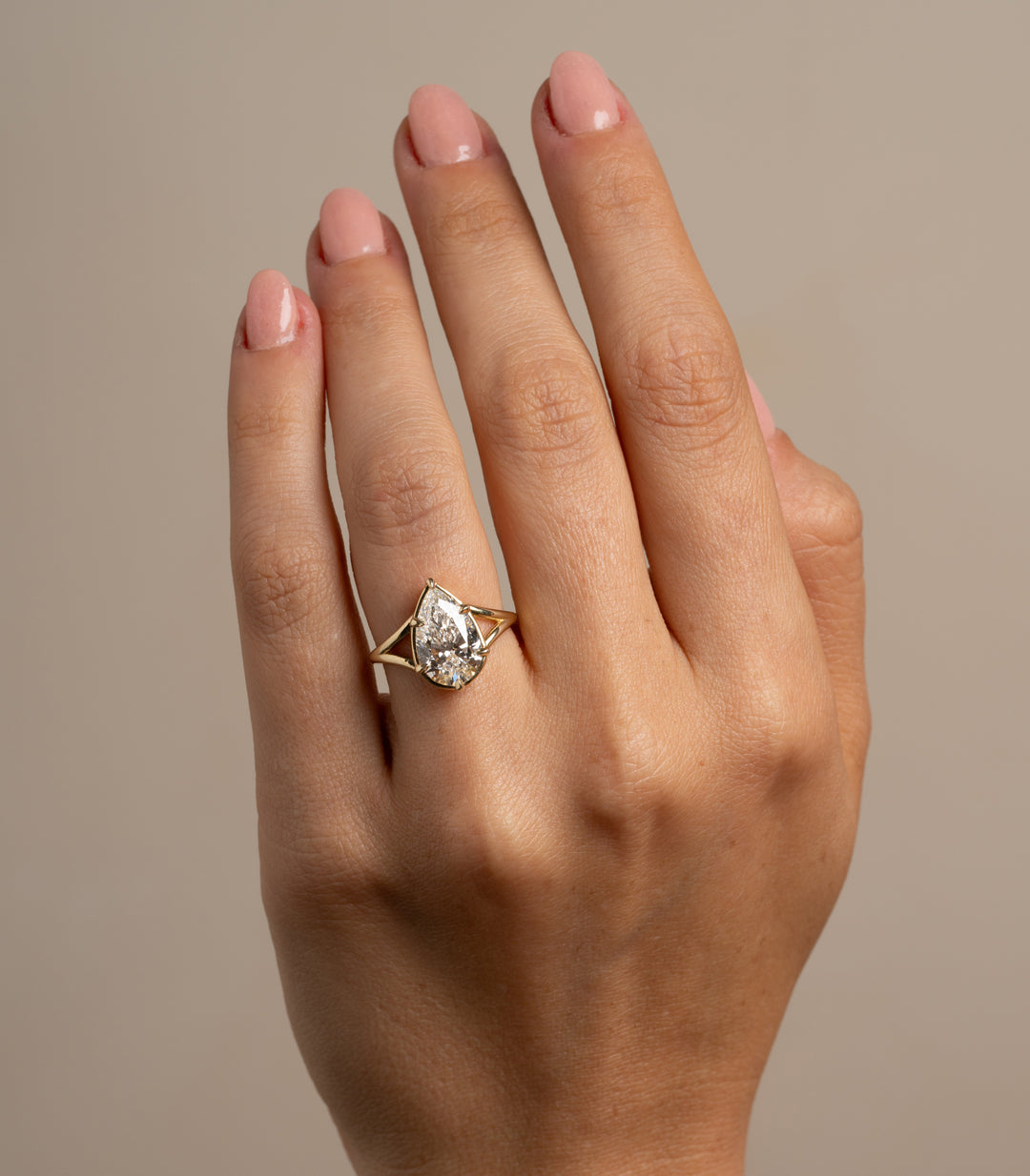 Marlow – Sofia Kaman